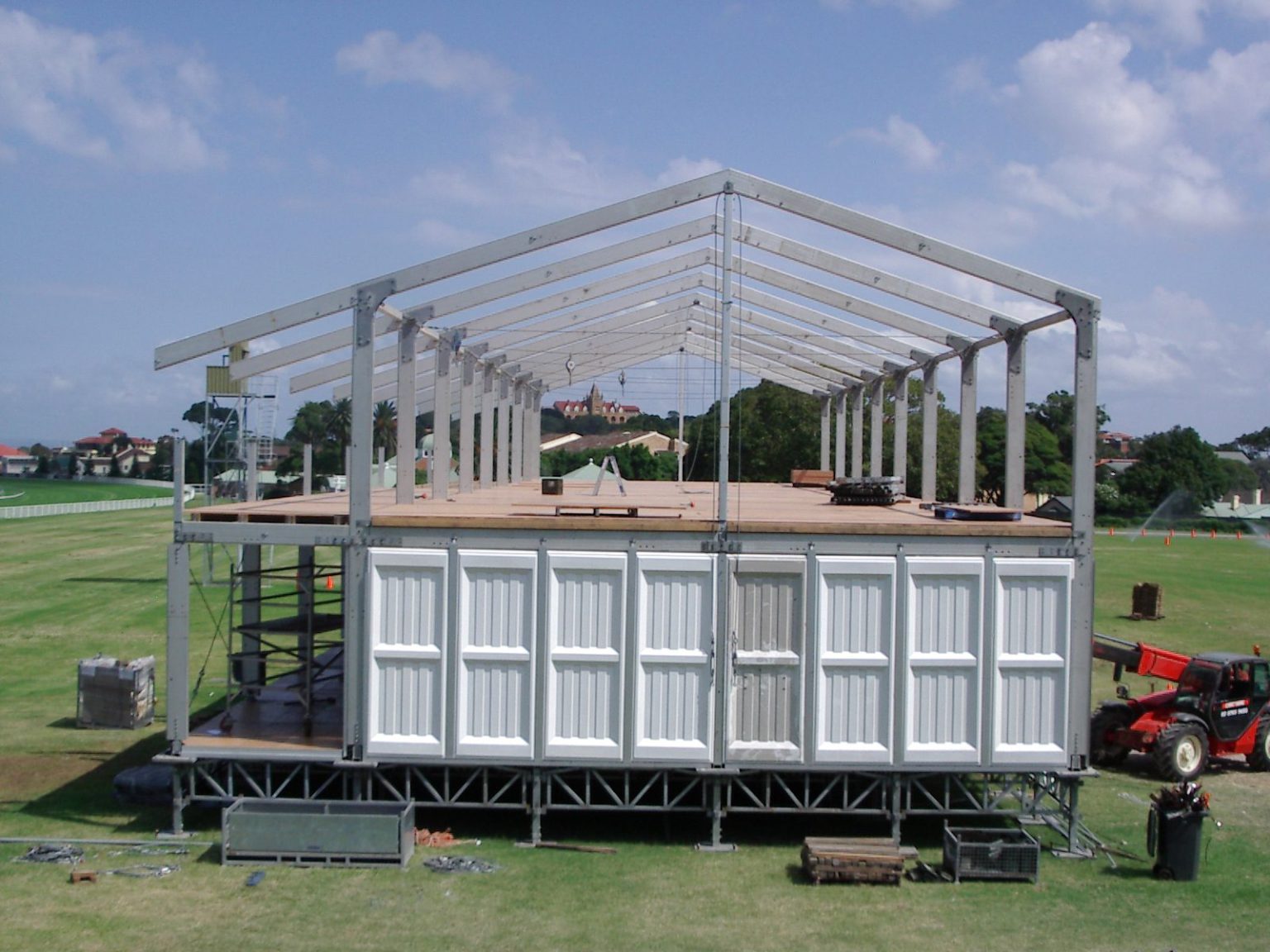 Temporary Deck Sub Frame System - Browse Hire Range Online Or Call 1300 ...